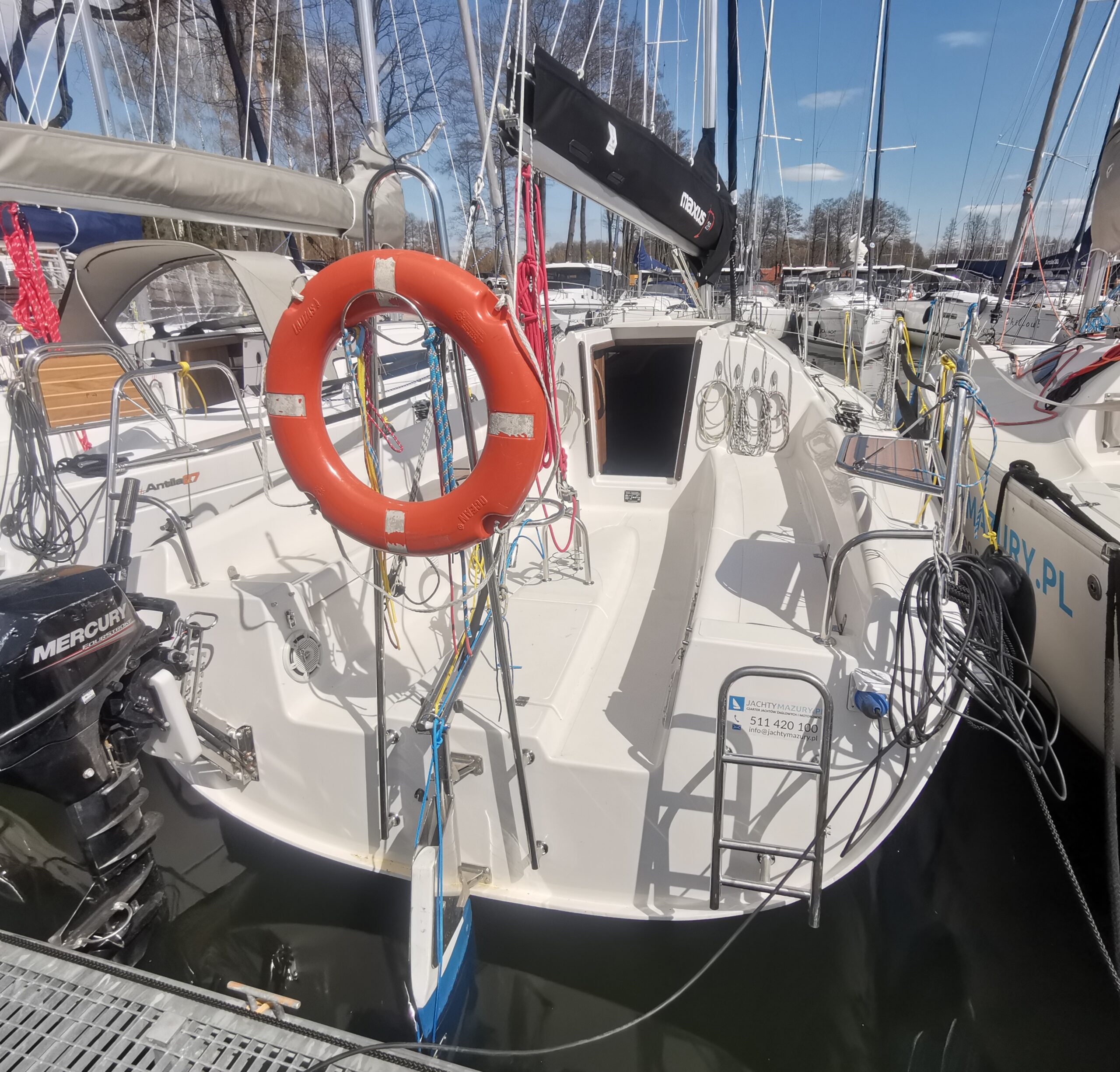 Maxus 28 "Prawy Hals" - czarter / wynajem jachtu na Mazurach | Jachty ...